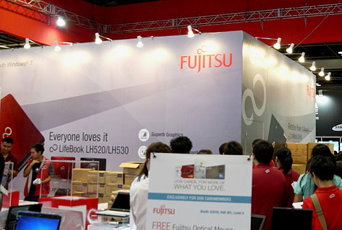 Fujitsu : PC Show 2010 Coverage - Part 1 - HardwareZone.com.sg