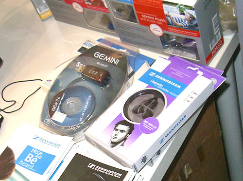 Seagate, Shiro & Sennheiser : PC Show 2006 - HardwareZone.com.sg