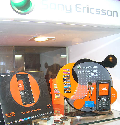 Singtel, SMC & Sony : PC Show 2006 - HardwareZone.com.sg