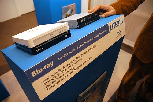 Lite-On goes Both Ways in the Next-Gen Optical Disc Format : IFA Berlin ...