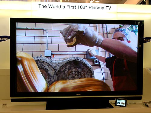 And the Winner of the Largest Plasma TV is.. : CeBIT Hannover 2006 ...