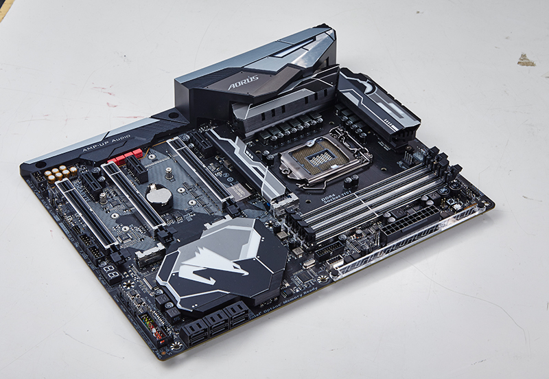 Gigabyte Z370 Aorus Gaming 7 : Intel Z370 motherboard shootout: New ...