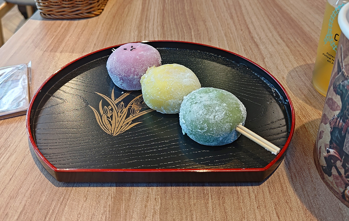 Cafe Photo Hunt and lucky draw : Lunch at Monster Hunter x Japan Rail ...