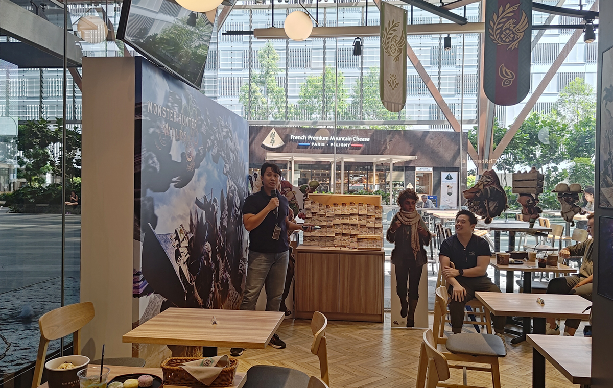 Cafe Photo Hunt and lucky draw : Lunch at Monster Hunter x Japan Rail ...